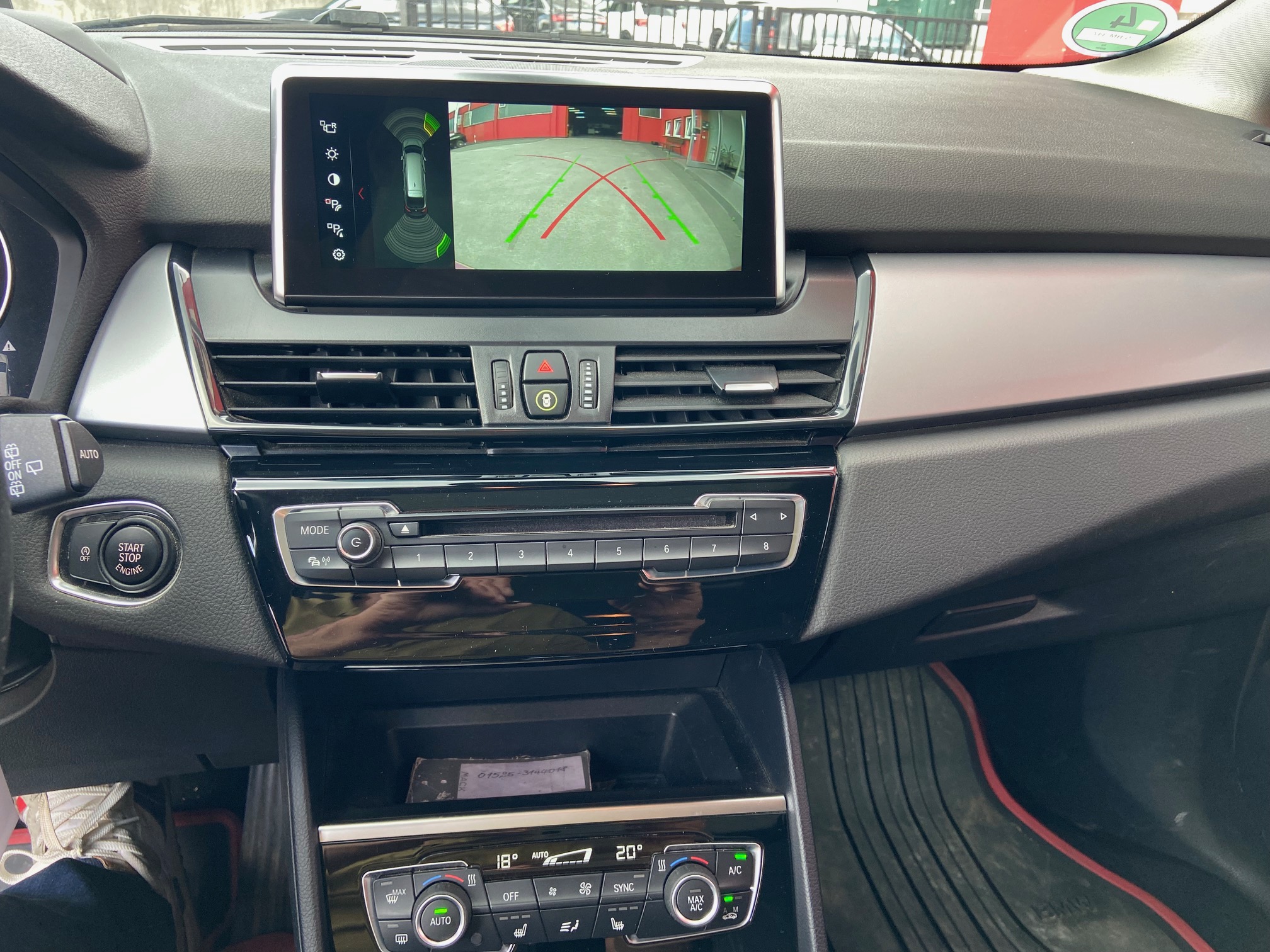 BMW 2er Active Tourer F45 Nachrüstung einer Rückfahrkamera